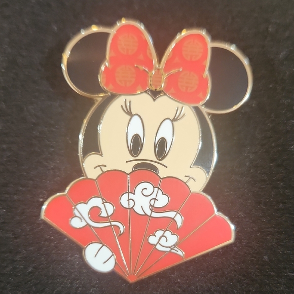 Disney | Other | Disney Minnie Mouse Red Fan Pin | Poshmark
